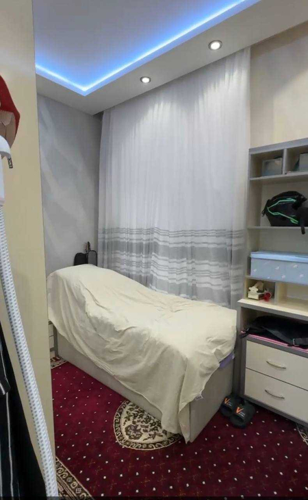 Продается 3/2/8 Паркентский жк “Oq saroy”