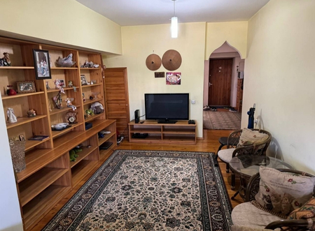 Продаётся 2 комнатная квартира на Ц-1 по Горячей цене Срочно Горит