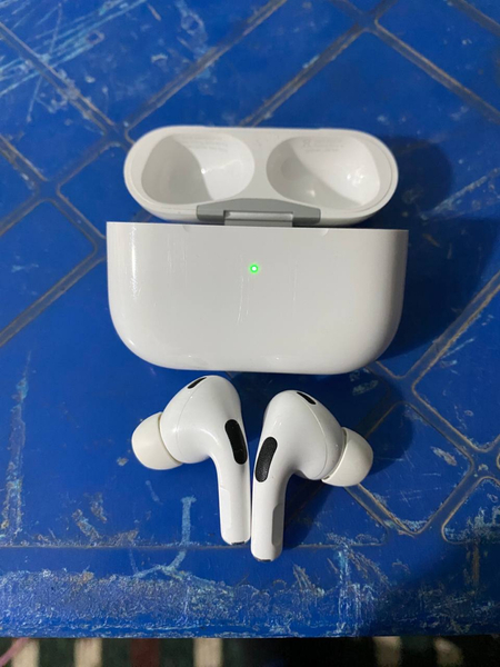 Air pods pro (2 genertion) sostoyaniya zo’r