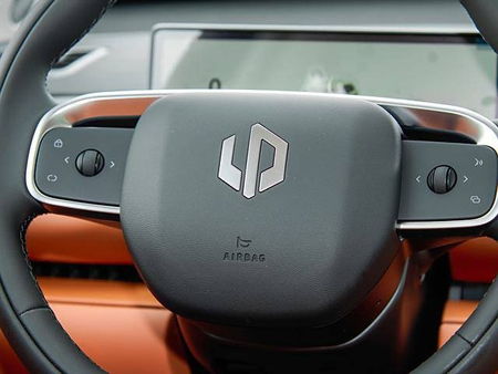 LEAPMOTOR C10 EV comfort edition \\n\\n> Yuqori tezligi : 170 km/h\\n> Ot ku