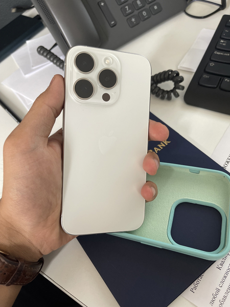 Iphone 15 pro сотилади идеал