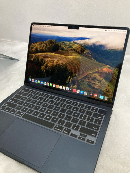 Macbook air 8/256gb