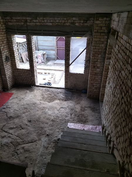 Sabzavot mahaladan 2.5 km ichkarida