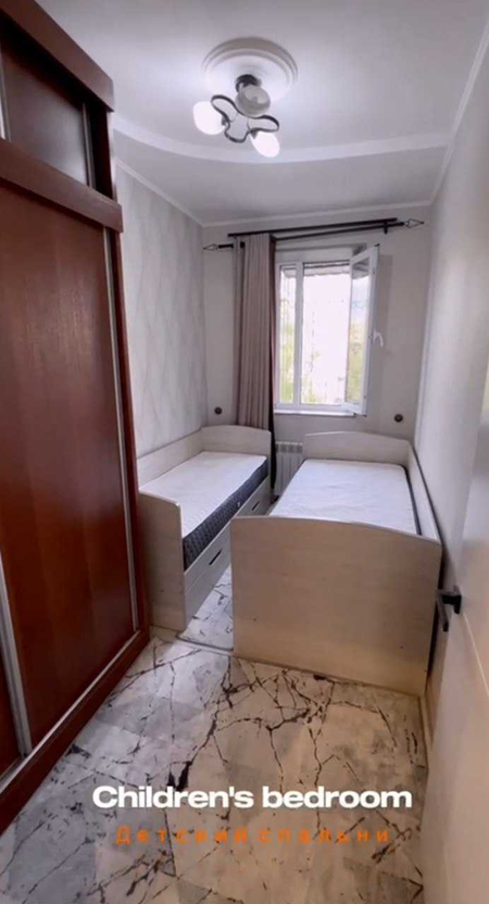 Срочно! ДружбаНародов 3 комнаты,4й этаж,9 этажный, с площадью  75м²