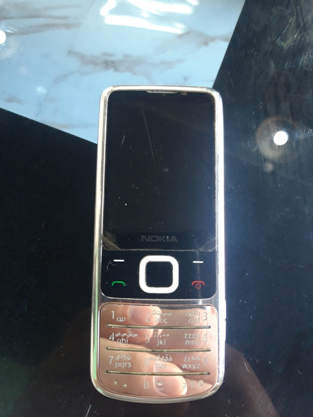 Nokia 6700 classic в хорошем состоянии.