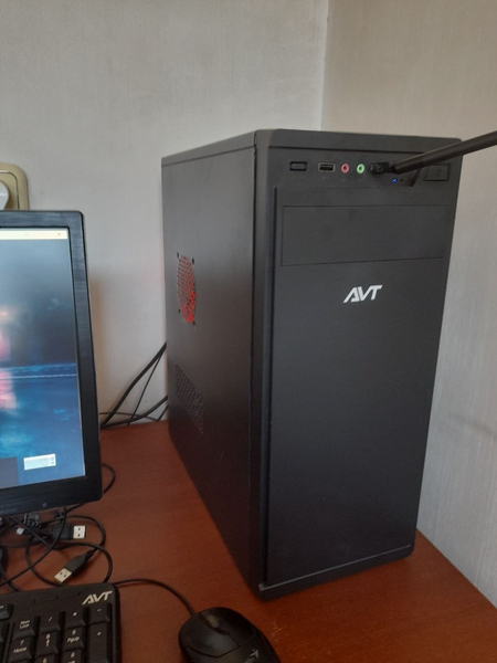 Kompyuter sotiladi yengi yigʻilgan intel i5 DDR 4 hard 1 tera