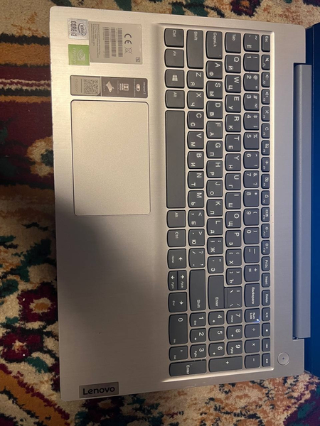 Noutbook lenovo core 3