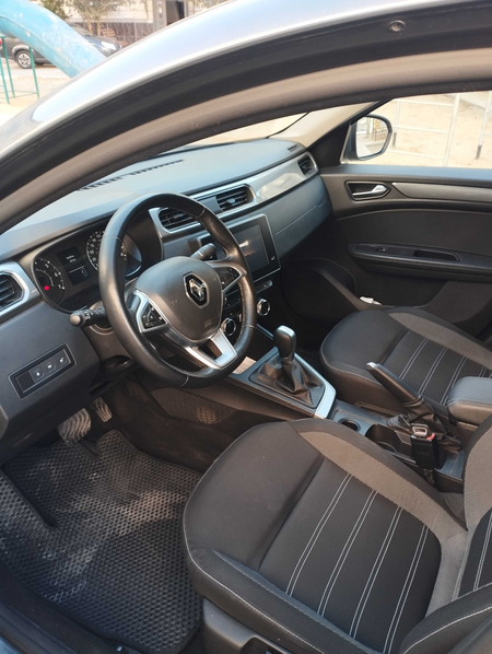 Renault Arkana 1.6 автомат