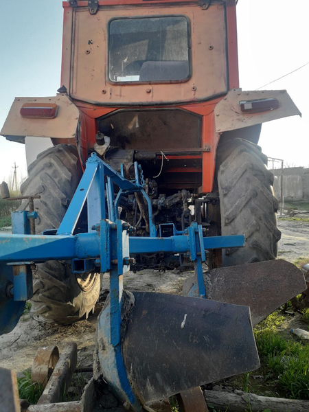MTZ80. soz xolatda