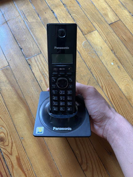 Продается домашный телефон Panasonic