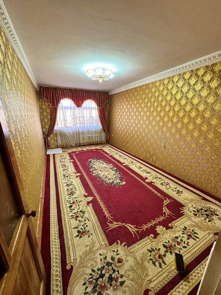 3хонали 80м²дан иборат квартира сотилади Манзил: Гуливер