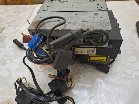 Kenwood kvt-627.