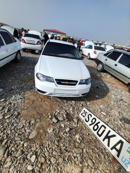 Nexia 2 2016 sotiladi