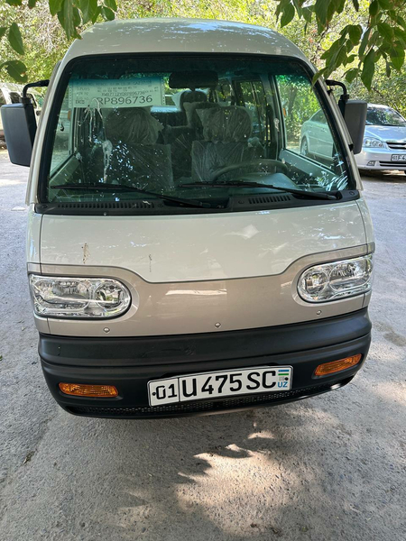 Damas mashina sotiladi