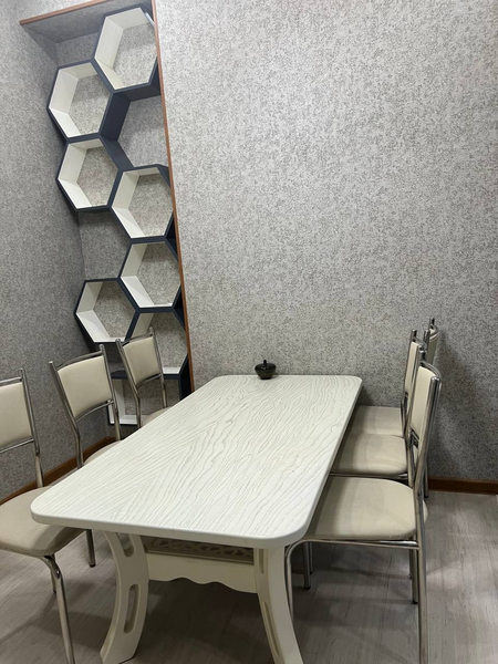 Яккасарой Фамилй Хаус 4/8/8