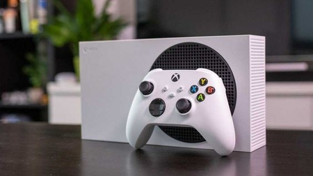 Xbox Series S в отличном состоянии