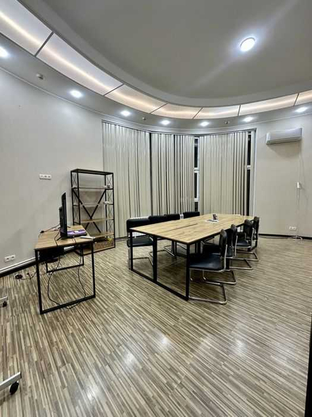Аренда 105m² на Ц-5 вдоль дороги идеально под Бутик, Офис, Шоу-рум.