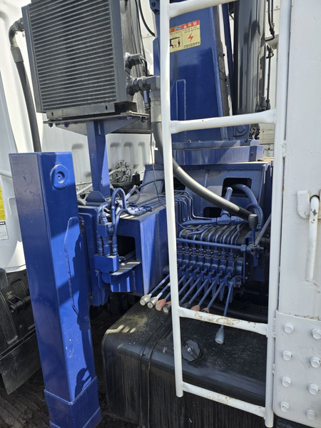 Dongyang 2036 kran manipulyator sotiladi