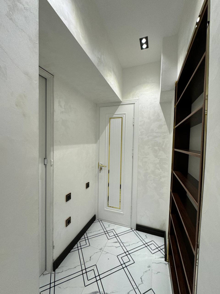 Аренда ПодОфис Метро Айбек 65м2 2300$ торг