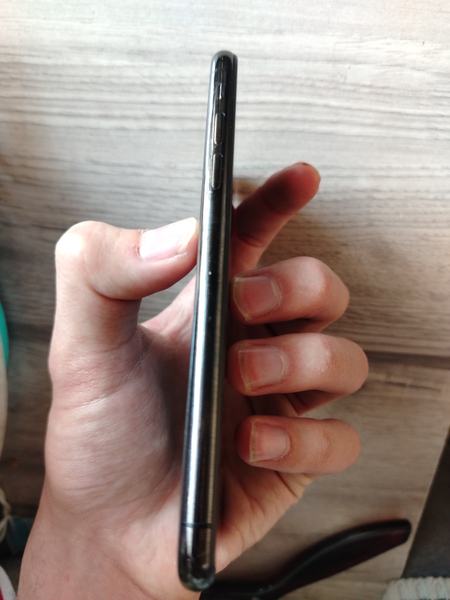 Iphone x sotiladi srochniy