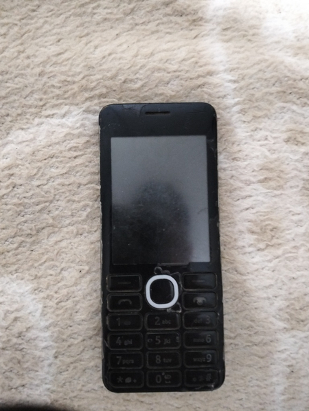 Nokia двух симкартный читает флешку80000