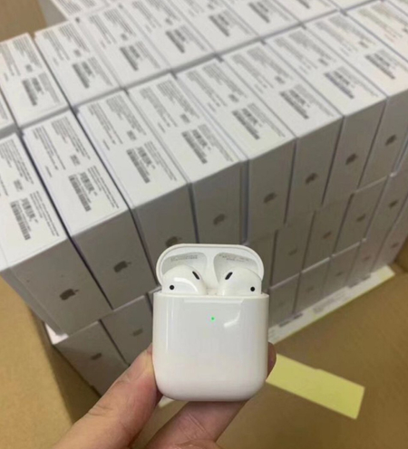 Airpods 2,2 Dubai