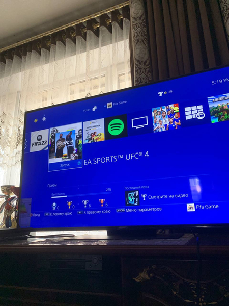 Срочно Продаю Playstation 4