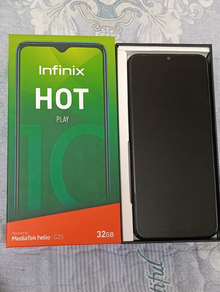 Продаю телефон Infinix HOT play