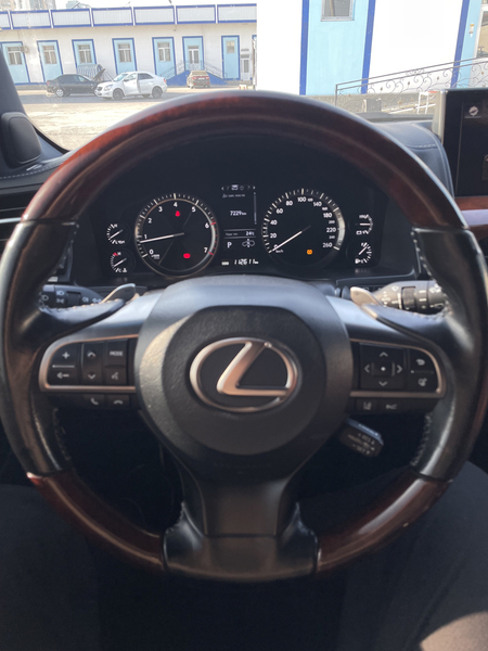 Sotiladi Lexus 570 Продаётся