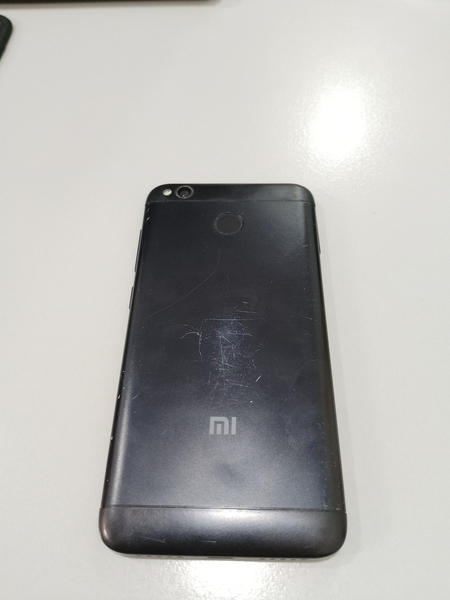 Телефон смартфон недорогой Xiaomi Redmi x4