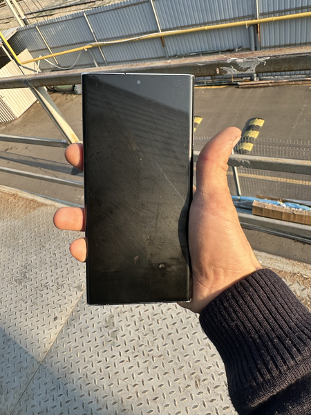Samsung S23 ultra srochna sotiladi