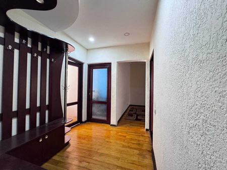 Отличная локация! Продажа квартиры,  Юнусабад на Ц-5   3/4/4,70 м2,