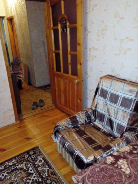 Сдаётся большая двухкомнатная квартира