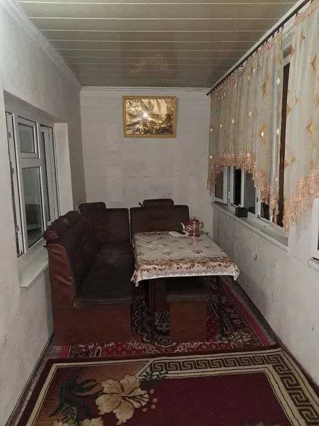 uy sotiladi dombirabot 3xona 3 etaj 61000$