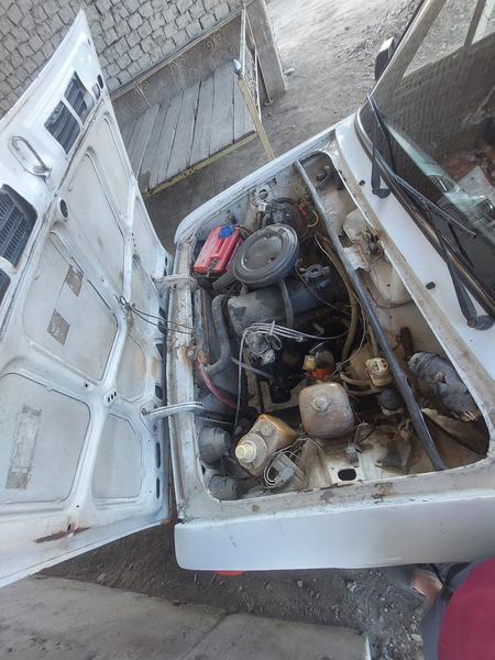 Vaz 2106 sotiladi