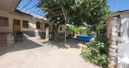 Продается дом в Мирзо Улугбекском районе  (Циолковский)