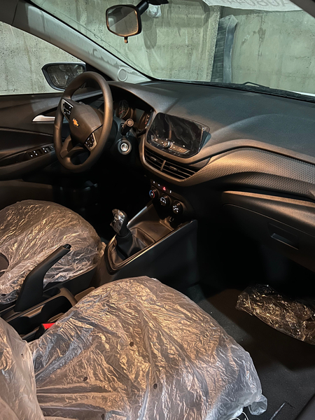 Chevrolet Onix LT mexanika