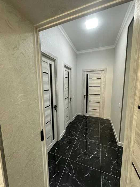 Срочно продаётся трёхкомнатная квартира 3х Комнатный в центре