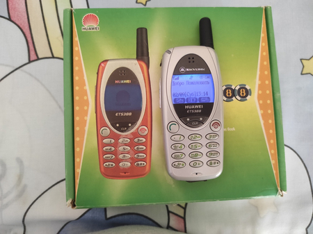 Uzmobile аппарат Huawei ETS388,CDMA450,есть 2 шт (металлик,синий)