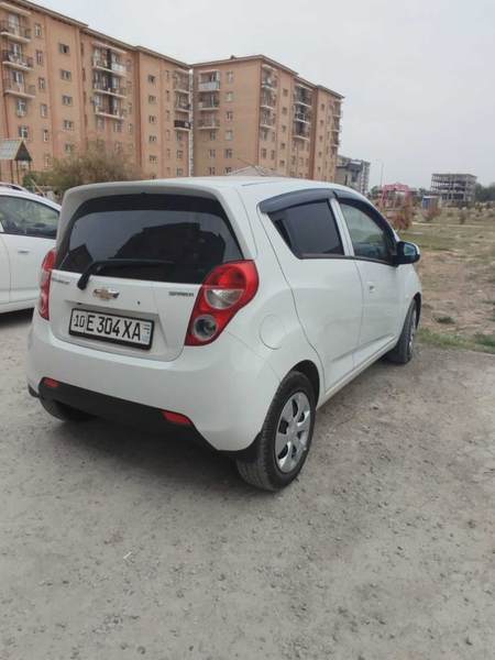 Spark sotiladi srocna