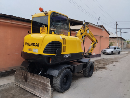 HYUNDAI  555 W-7