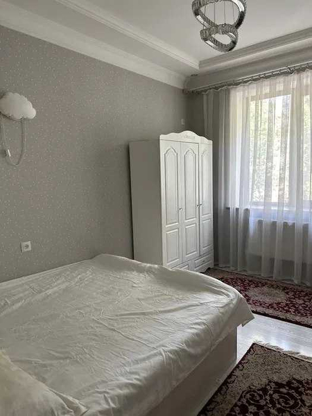 Сдается квартира в Шайхантахурском районе орентер Чор-Су метро !!!
