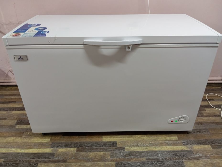 Продам морозильник ларь BERG SBD-400