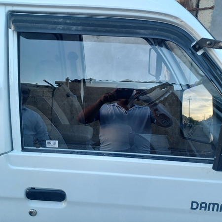 Damas dlx sotiladi