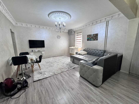 Продам 1-ком квартиру по улице Бабура Яккасарайский р-н А.К