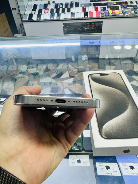 iPhone 15 Pro Max 1 TB ideal