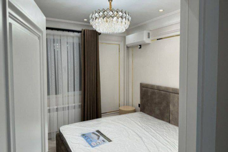Продается квартира на Ойбеке 2/5/9 балкон 1х7 60м2