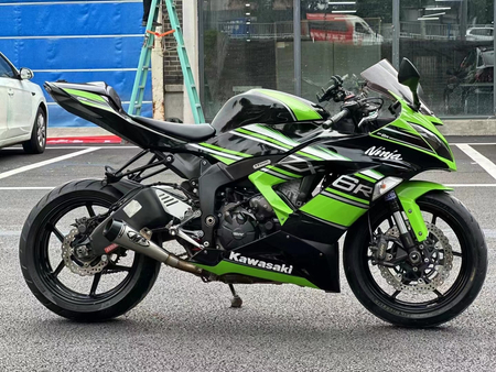 Kawasaki zx636r 2015 sotiladi