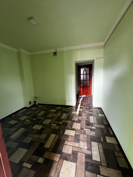 72 metr kv li uch xonali uy sotiladi