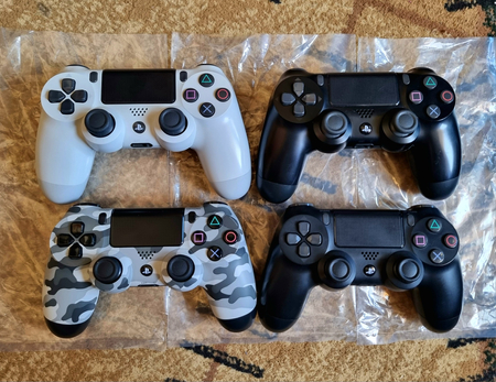 Playstation 4 500 gb 11.52 versiya
